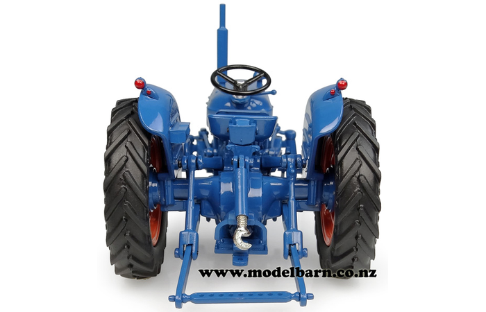 1/32 Fordson Dexta (1960) - Farm Equipment-Ford & Fordson : Model Barn ...