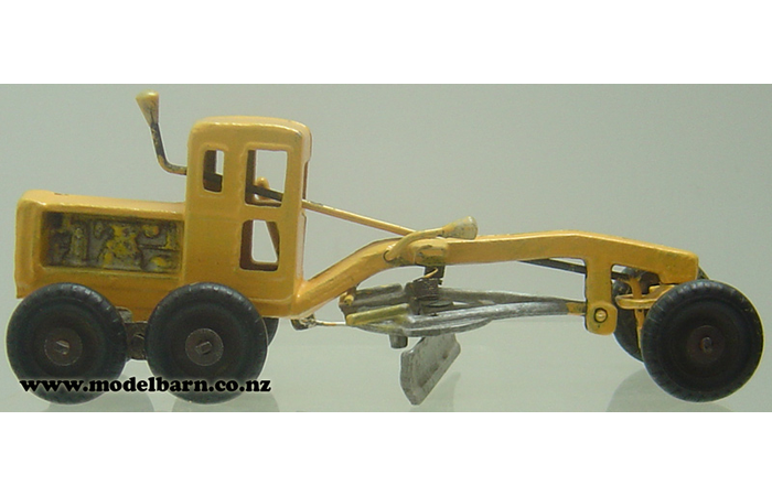 Motor Grader (yellow, repainted, 275mm) - New Zealand Made-Jumbo Toys ...