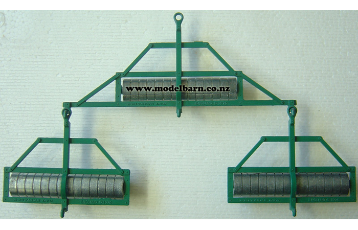 1/32 Gang Roller (green & grey, unboxed) - Farm Equipment-Other Farm ...