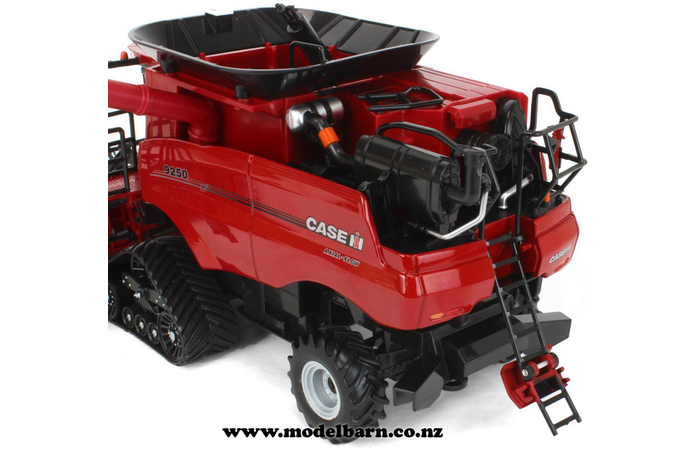 1/32 Case IH 9250 Combine Harvester with Grain & Corn Heads - New ...
